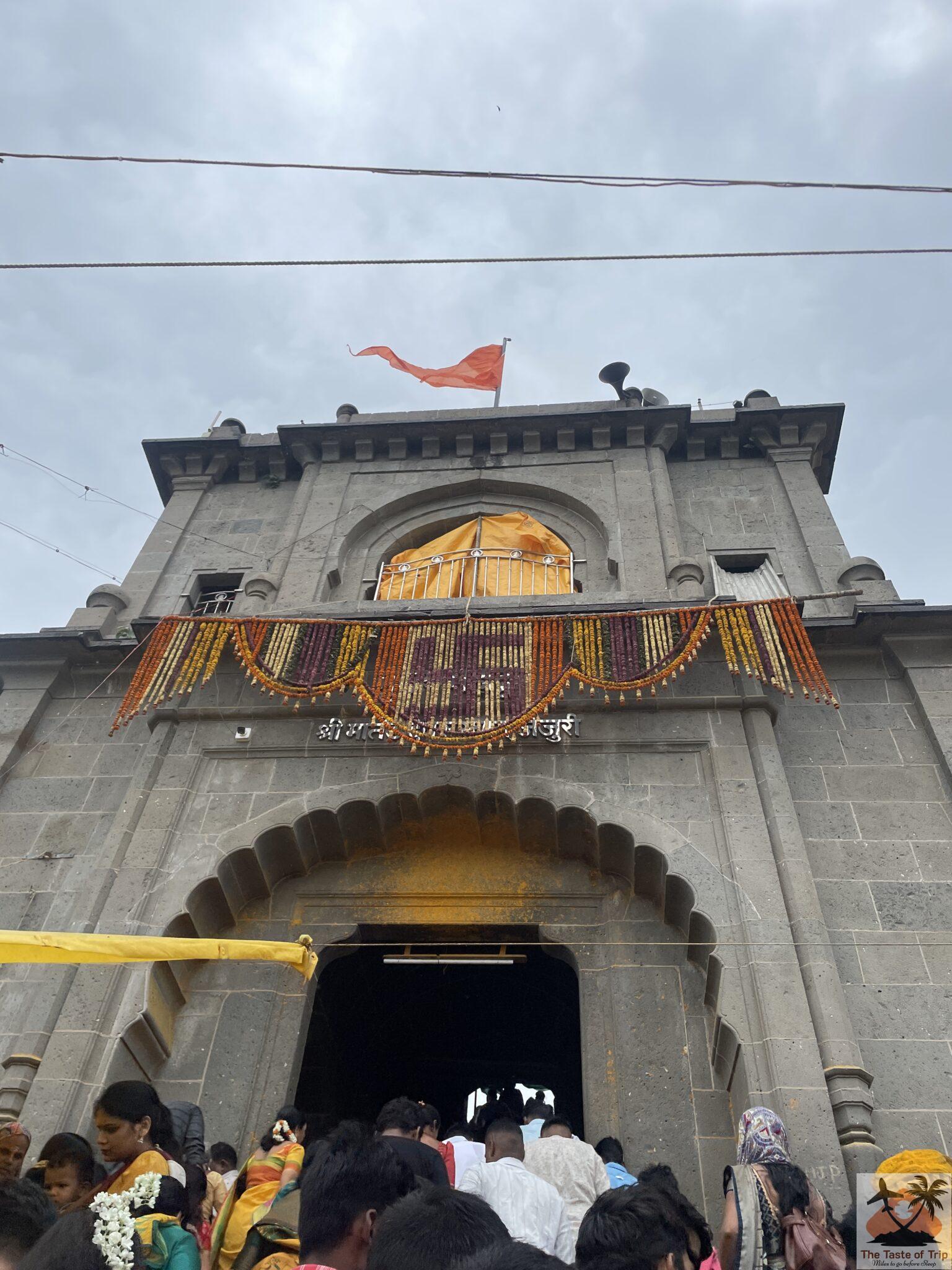 Khandoba Temple Jejuri - The Golden Town of Maharashtra - The Taste of Trip